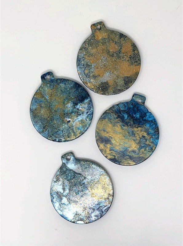 How to Make Pour Painting Ornaments - all crafty things